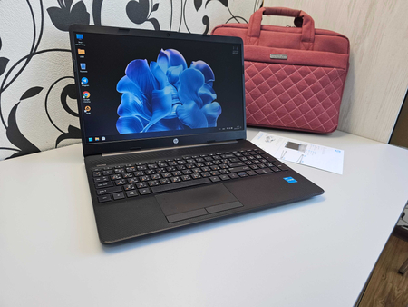 ПРОДАМ HP Laptop 15 (2023) Ноутбук Core™ i3-1115G4/8GB/256SSD/15.6