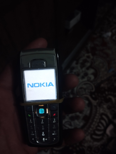 Nokia 6230i sotiladi