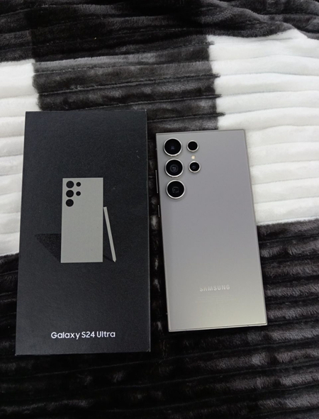 Samsung S24 Ultra 12/256Gb 700$
