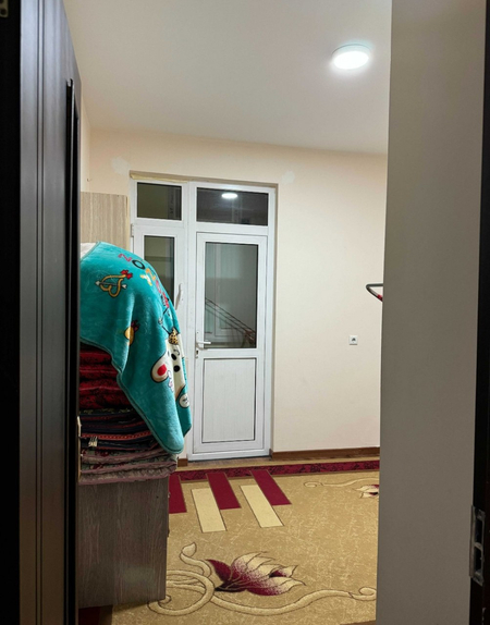 .ЭНГ АРЗОНИ Янгичоштепа 1х2хона килинган 3чи кулай этаж 38м2 ремонтЗУР