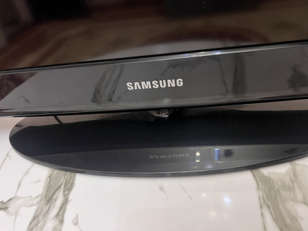 Samsung tv 32 Model LE32E420E2W