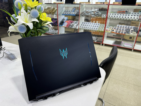 Acer predator helios 300 core i7 10 avlod 16/500 ssd GTX 1660Ti 6 lik