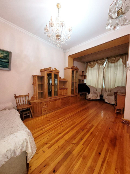 Продается Квартира Высокопотолочка 2/2/4 Ор-р Рынок Аския