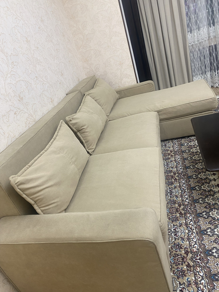 Продаю угловой диван мягкий раскладной
