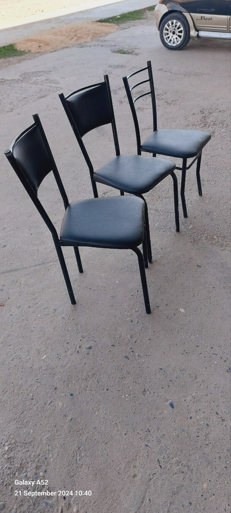 Stulchalar sotiladi, holati yangidek