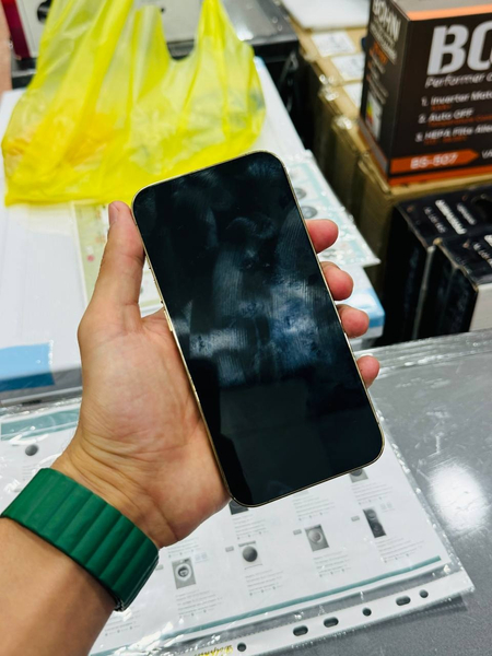 24/7 Obmen iPhone 13 Pro Dual 256Gb 100% Gold iWatch