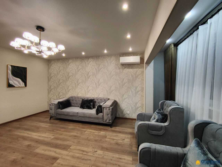 В Яккасарайском районе (на Бабура) продается 3х ком. квартира (J 1164)