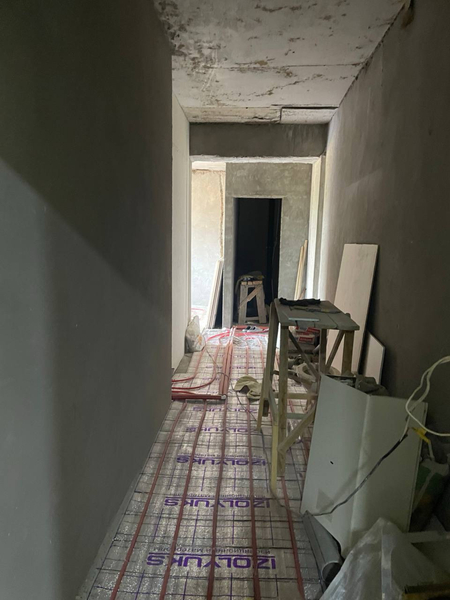 Срочно продаётся  1/2/9 Иззат
