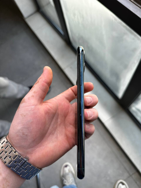iPhone 11 pro max srochno sotiladi