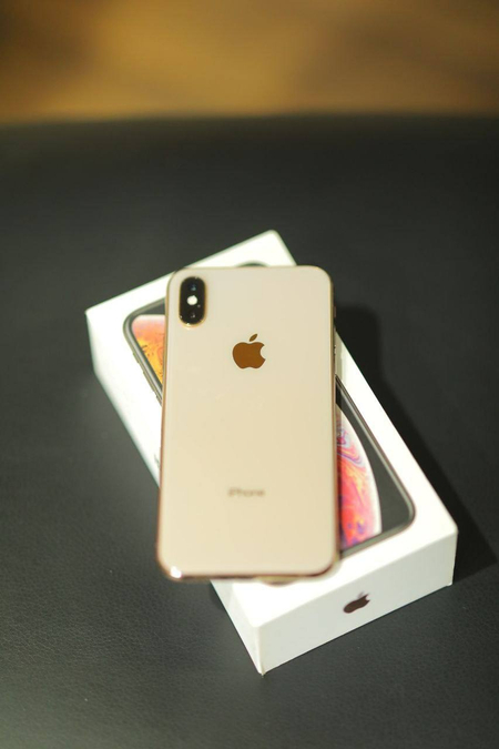 iPhone xs. Ideal