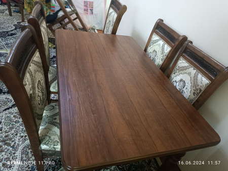 Продаются стол с 12 стульями