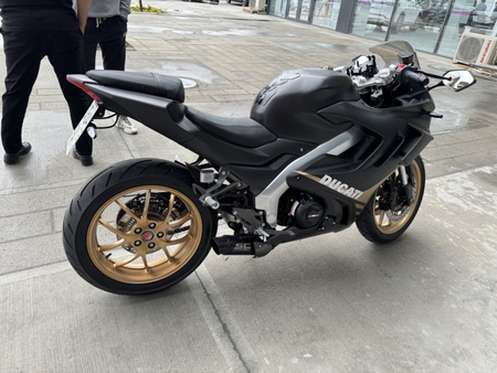 Ducati panigale  400