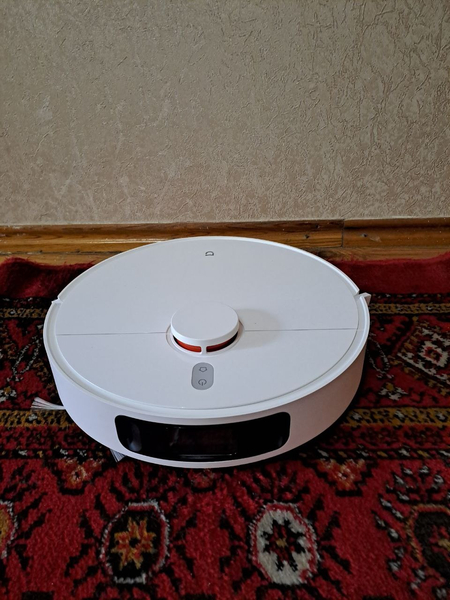 Робот пылесос новый