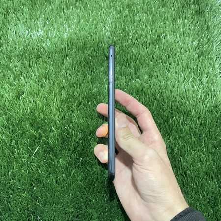Samsung Galaxy J4+ sotiladi