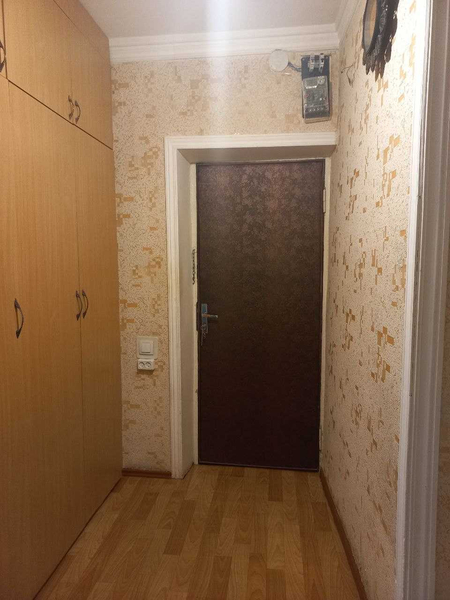 продается своя 3-х комнатная квартира в Ахангаране
