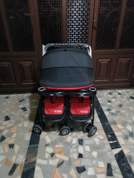 Egizaklar kalyaskasi