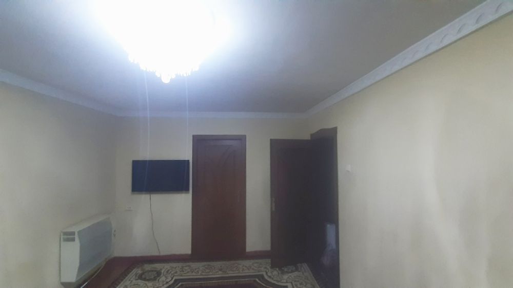 Продаётся 3х комнатная квартира на 1м этаже в 3х этажном кирпичном дом