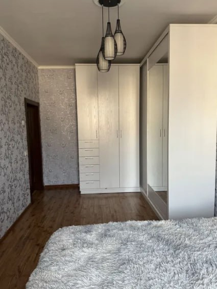 Ц-13 Продаётся 2/4/4 Высокопоточка с обстановкой
