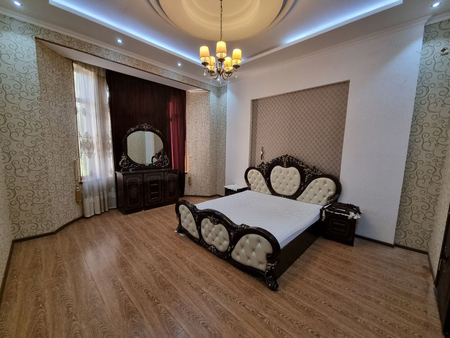 Срочно! Продаётся большой дом на 2 семьи в районе гор.Больница