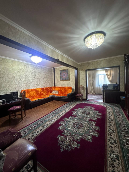 Чилонзор ц банкски 130 кв 165000уе