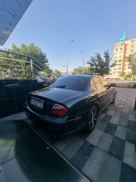 Продается Jaguar V8
