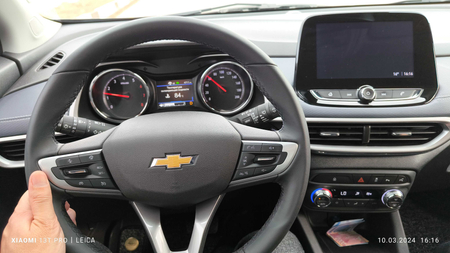Chevrolet Tracker2 Premier (Darkmoon Blue Met, 2023, пробег 5000км)