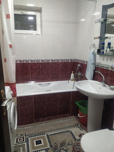 Продается квартира 3/2/5 Ор Рисовый рынок, 11 роддом.