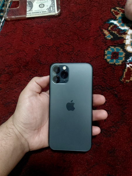 Продаётся iPhone 11 Pro