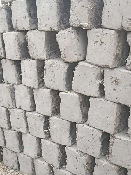 Loy blok sotiladi