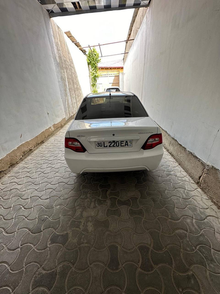 Nexiya 2 sotiladi 6800$ yana kelishabiz yili 2015 prabeg