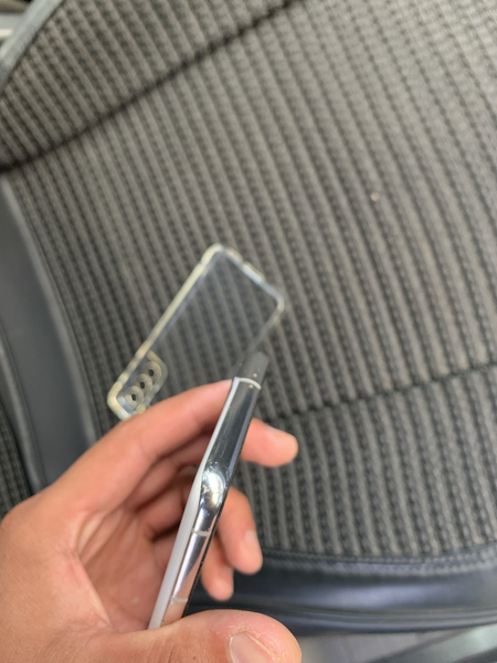Samsung S21 5G 8/256 gb 2 ta simkartali srochno sotiladi