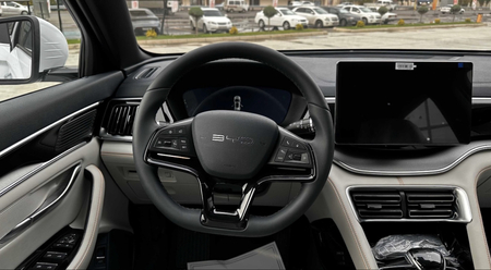 BYD SONG PLUS  DM-i 2024 год 10.500 пробег