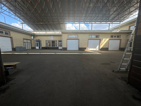 Сдается под склад тектстил автосервис и автотунтнг 1000м2