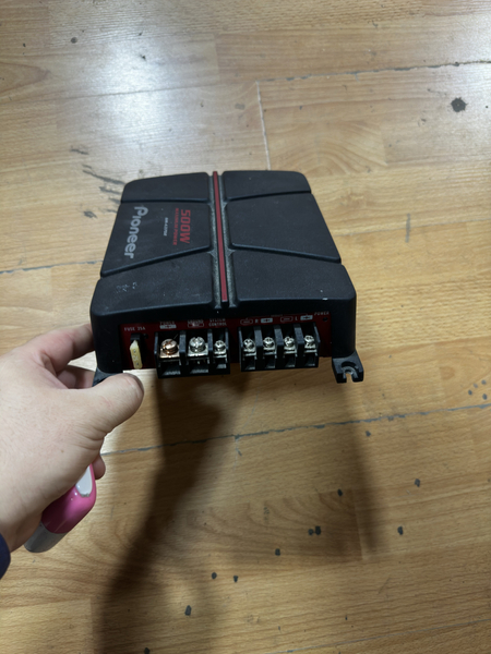 Usilitil sotiladi pioneer 500