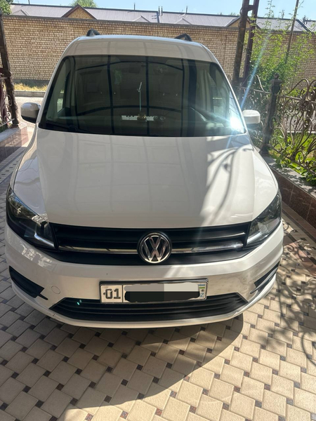 Volkswagen caddy 24.000 km