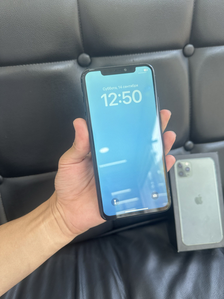 iPhone 11 pro max 64gb