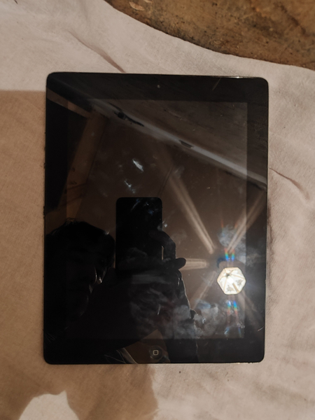 Продам ipad на запчасти или востоковедение