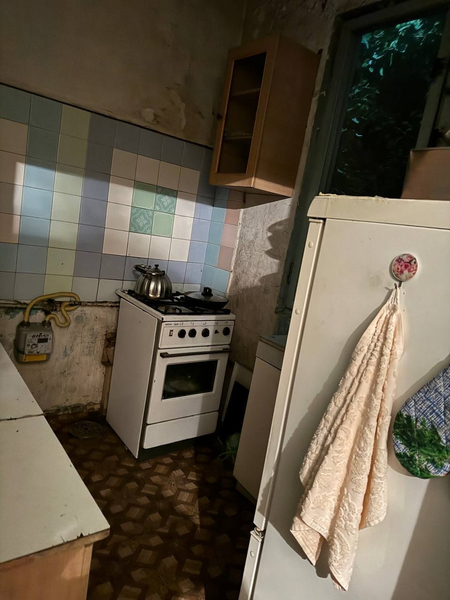Продаётся Чиланзар 12 4комн.3 этаж.