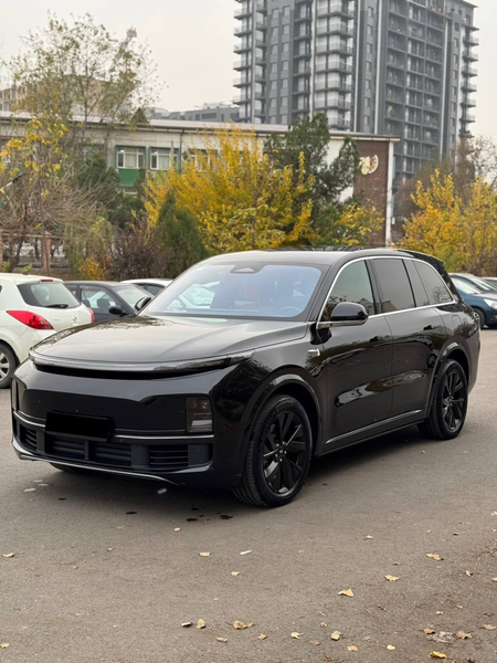 В продаже ! Автомобиль LI L8