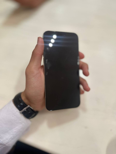 Iphone 15 pro max srochno sotiladi