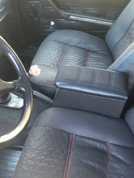 Vaz 2106 sotilad