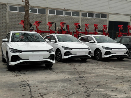 BYD E2 LUXury edition комфортный электрокар счет справка автосалон