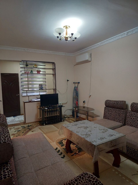 Продам 2 комнатную на Бадамзаре