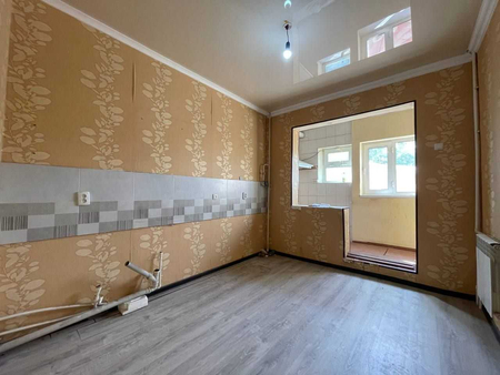 Продается квартира в Ташкенте 4/6/9.Мирзо Улугбек ул: С.Азимов (J3066)