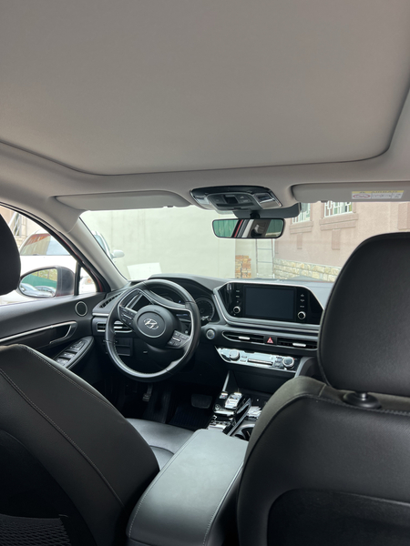 Hyundai Sonata model