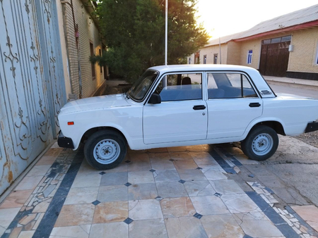 Vaz 2107 Rodnoyy