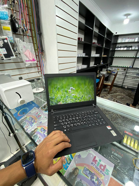 Lenovo noutbok sotiladi