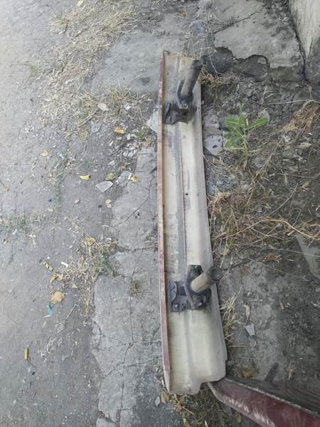 Продаются запчасти на БМВ е 36