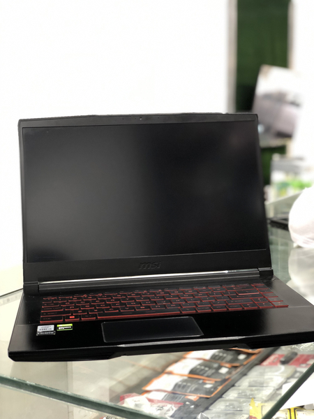 Igrovoy noutbuk Msi GF63