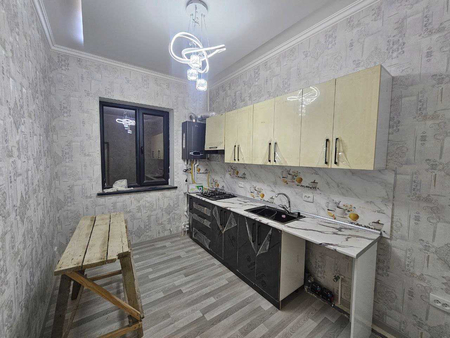 Сергели.Юкори Дархан .3каватли домнинг 1каватида 1хон. хонадон сотаман